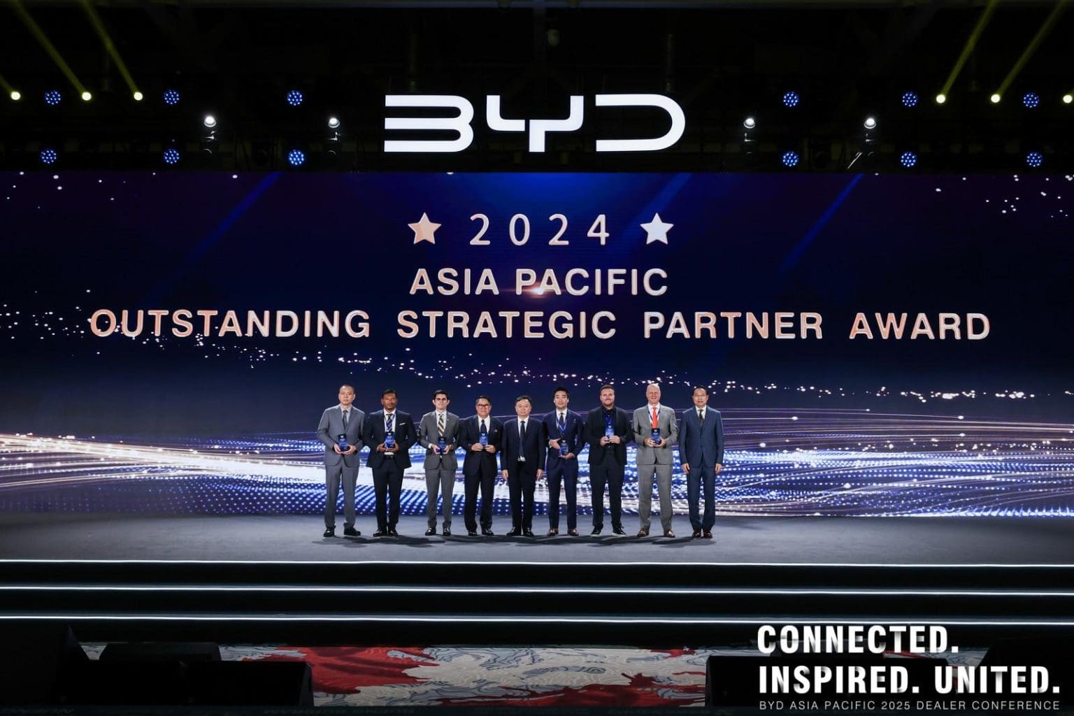 BYD ARISTA Raih 13 Penghargaan di BYD Asia Pacific 2025 Dealer ...